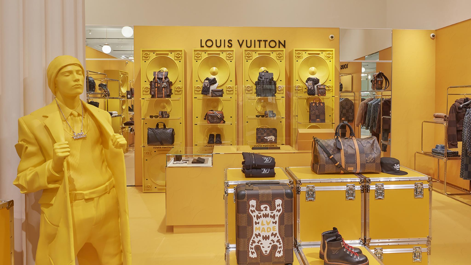 How Can Trade Marketing Enhance Luxury Retail Merchandising? - Custom ...